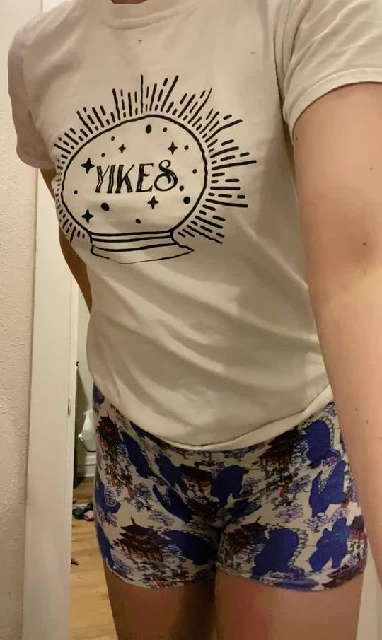 Do my comfy clothes look better on or off? | Scrolller