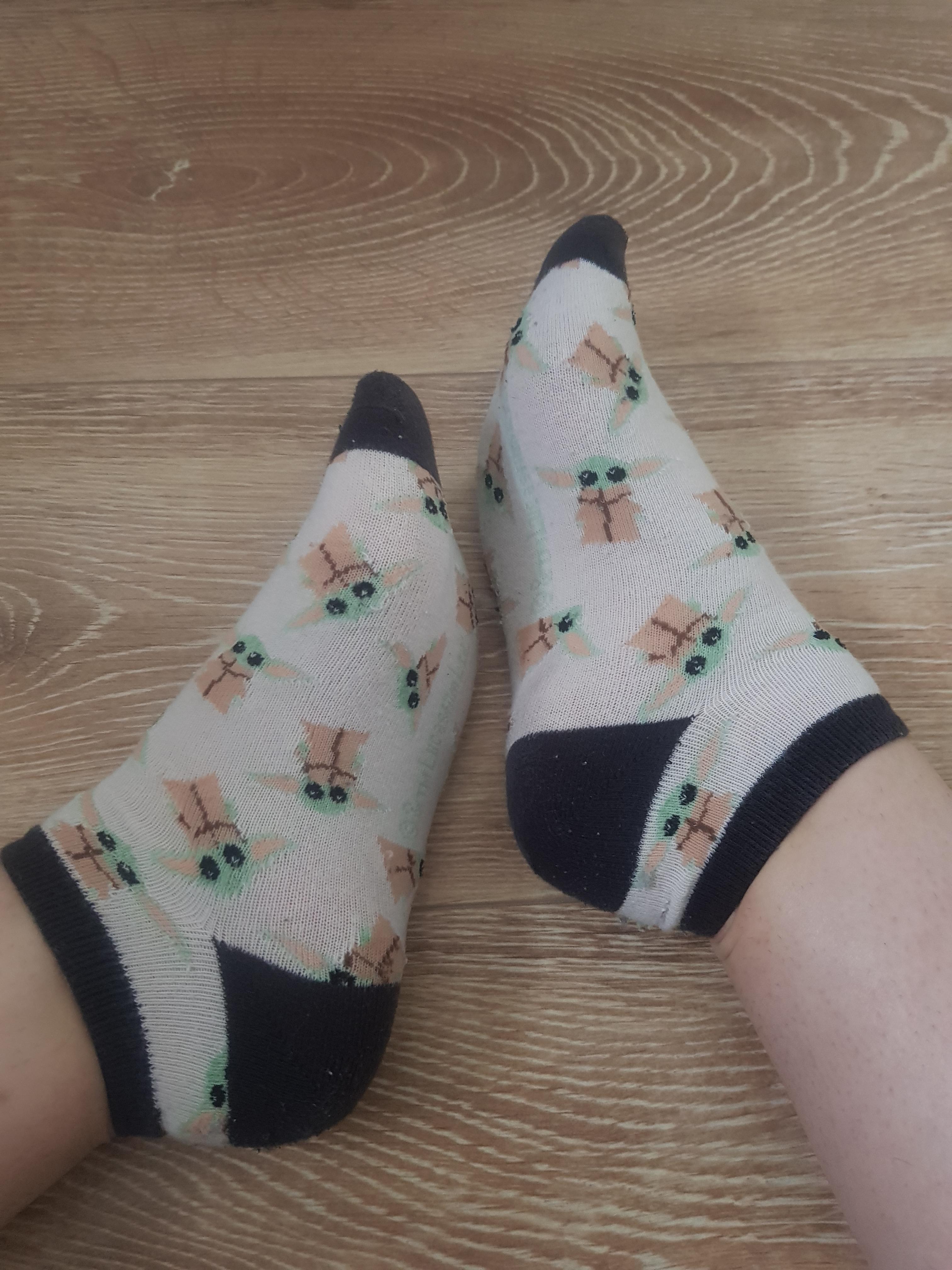 Do you like my socks? | Scrolller