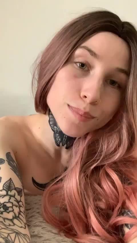 Do you like pink haired goth sluts? | Scrolller