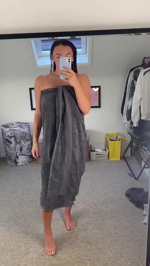 Shake your phone for a surprise! 😇 [OC] | Scrolller