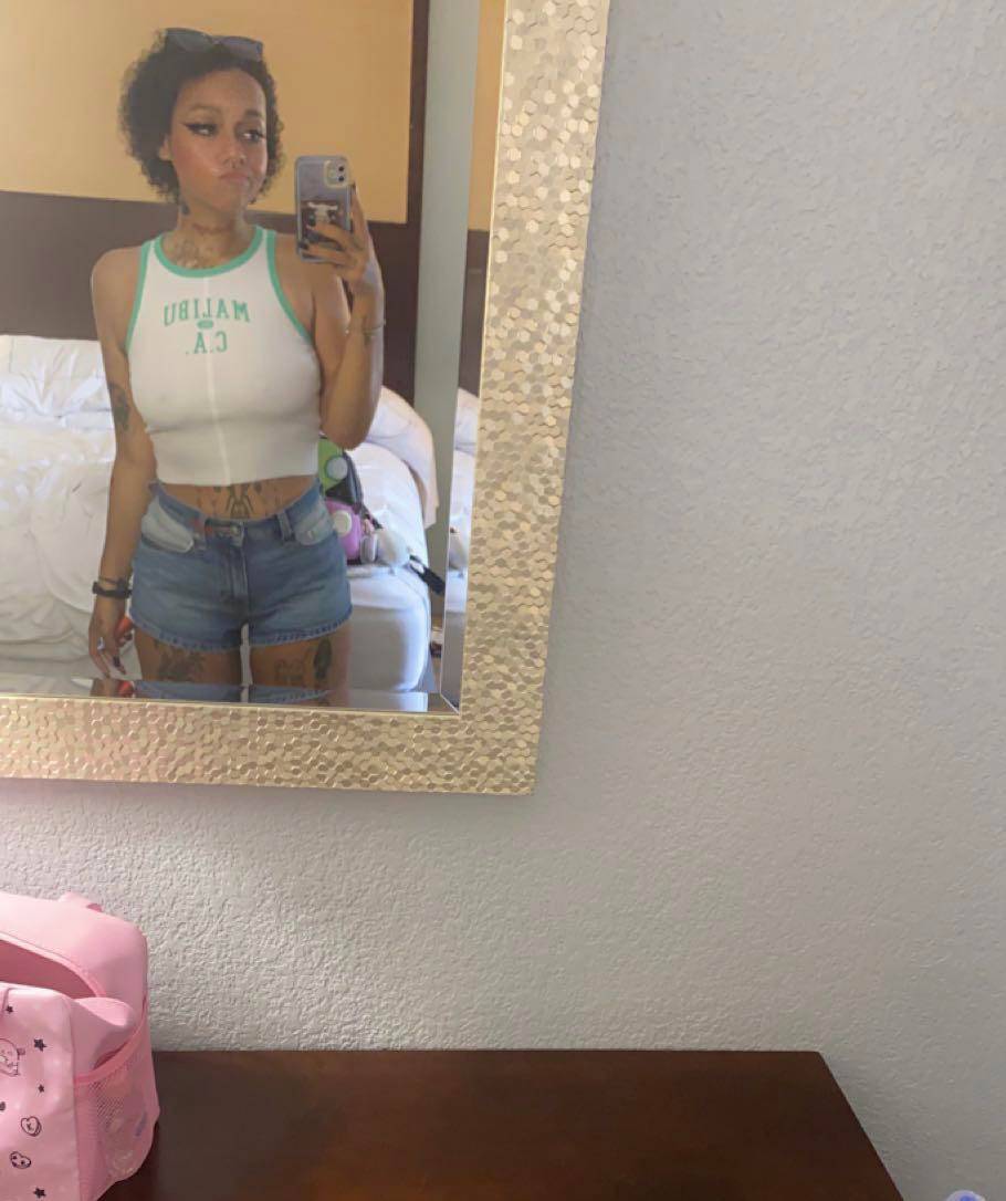 Do you think I’m cute ? | Scrolller