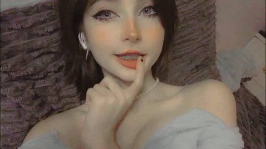 Do you think I’m cute? | Scrolller