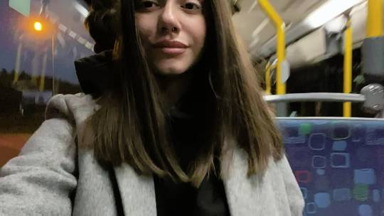 I'm not looking for a boyfriend, but if you're good at eating pussy, I'll consider | Scrolller