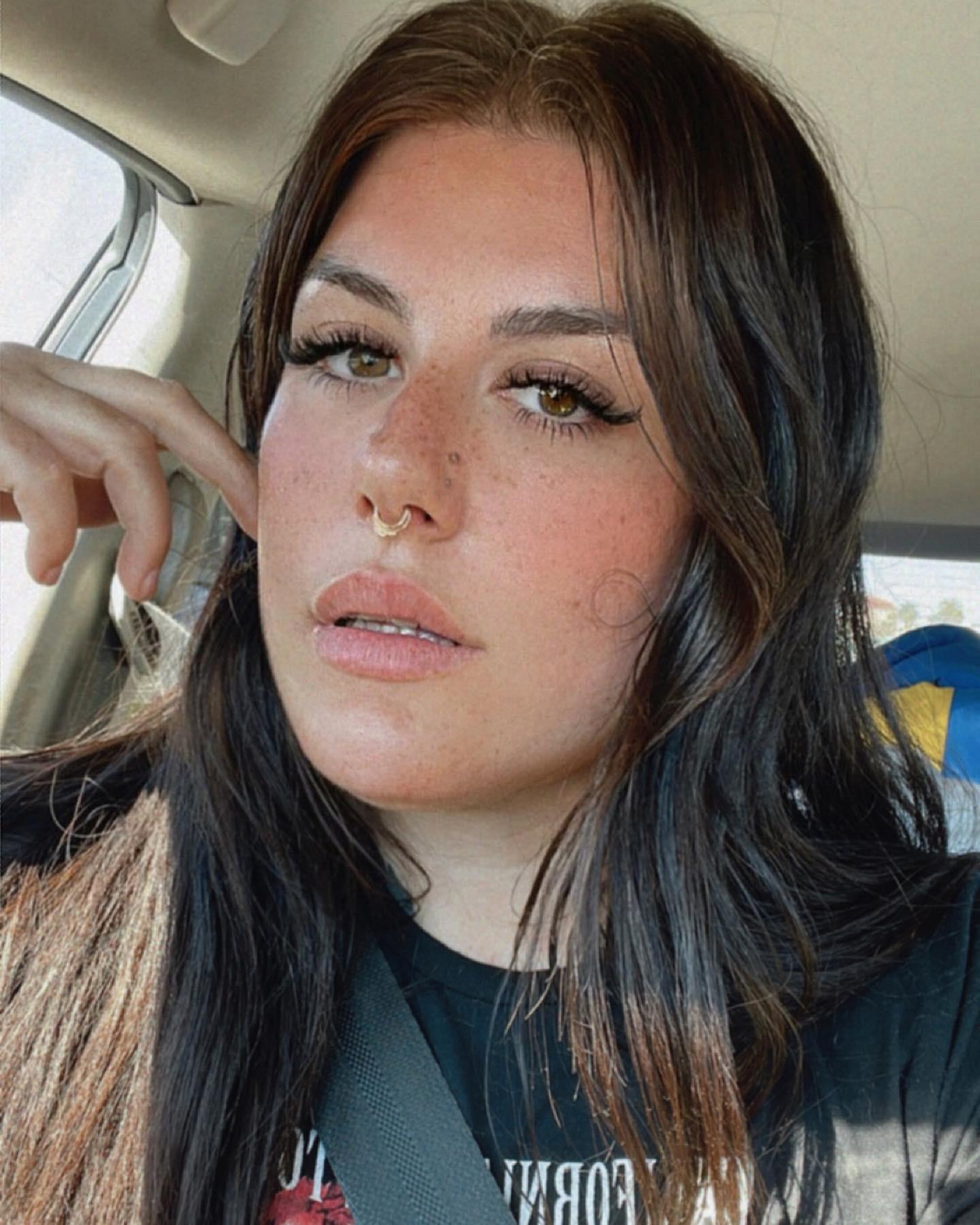 Doe eyed | Scrolller