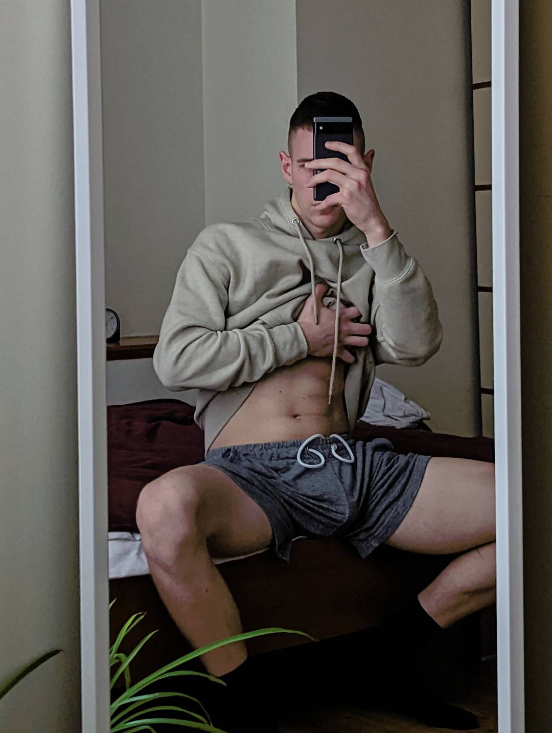 does it seem big enough? 🤔 | Scrolller