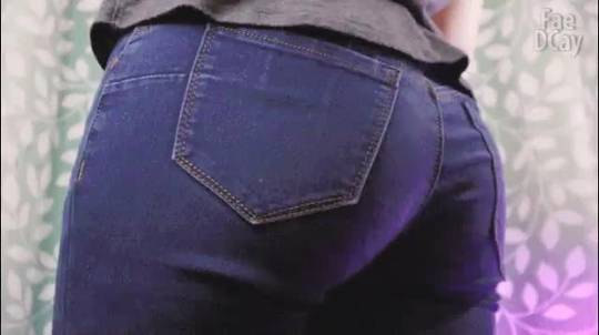 Does my butt look good in these jeans? | Scrolller