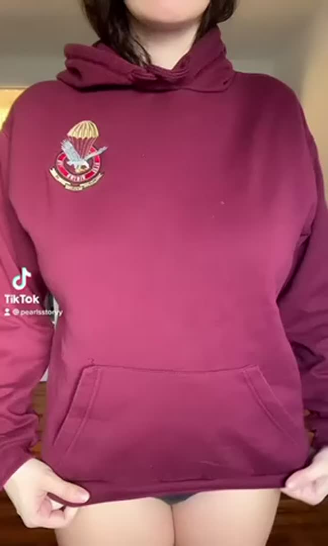 Don’t let the belly stop you from breeding me again | Scrolller