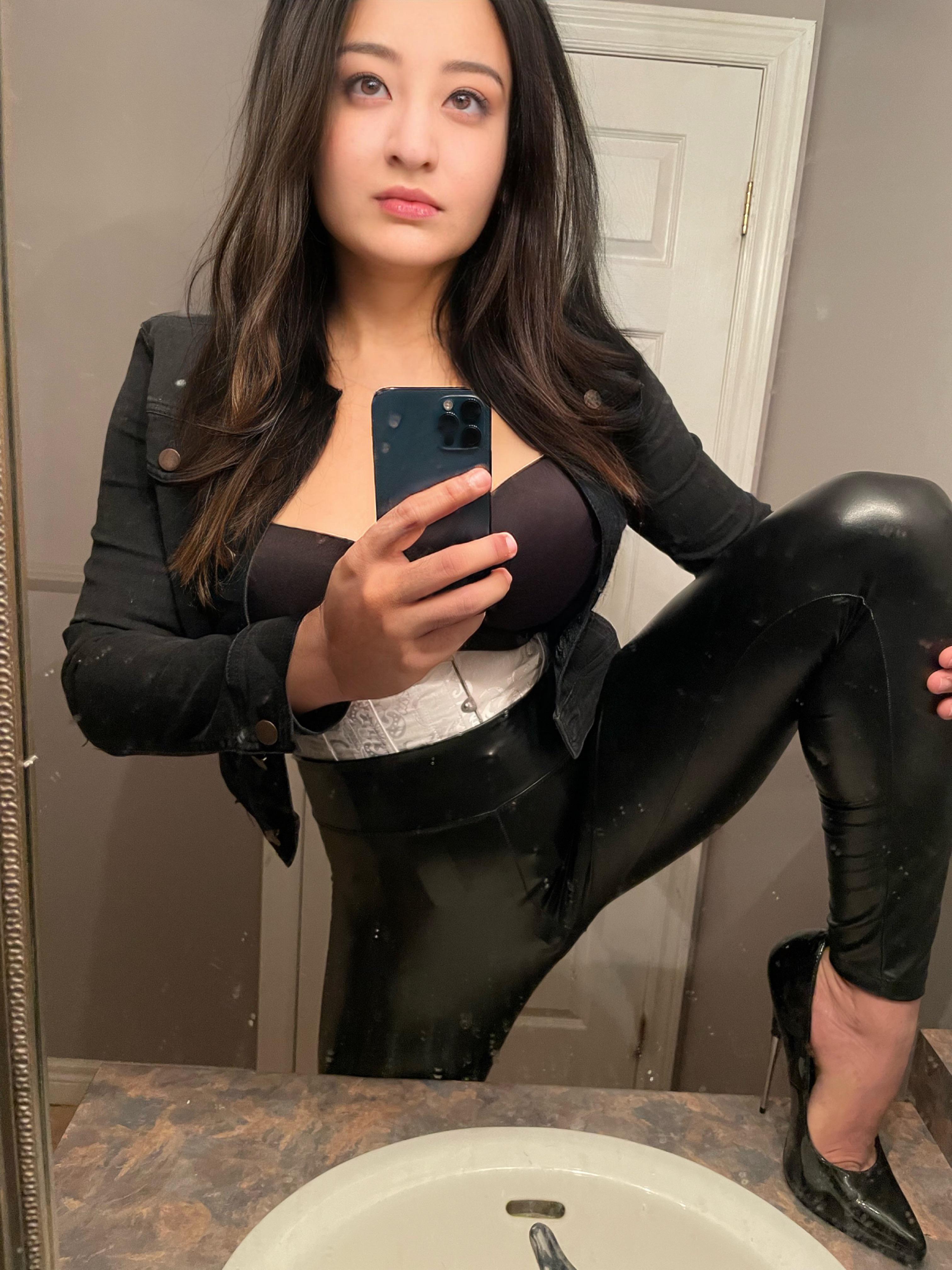 Dressed to Impress | Scrolller