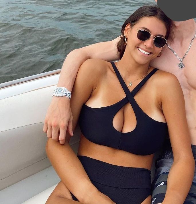 Drop anchor | Scrolller