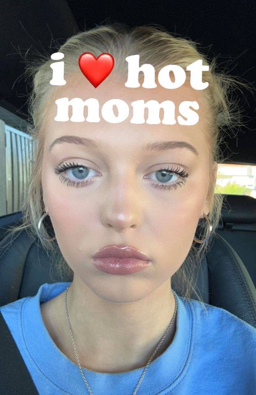 Dsls🤤 Scrolller