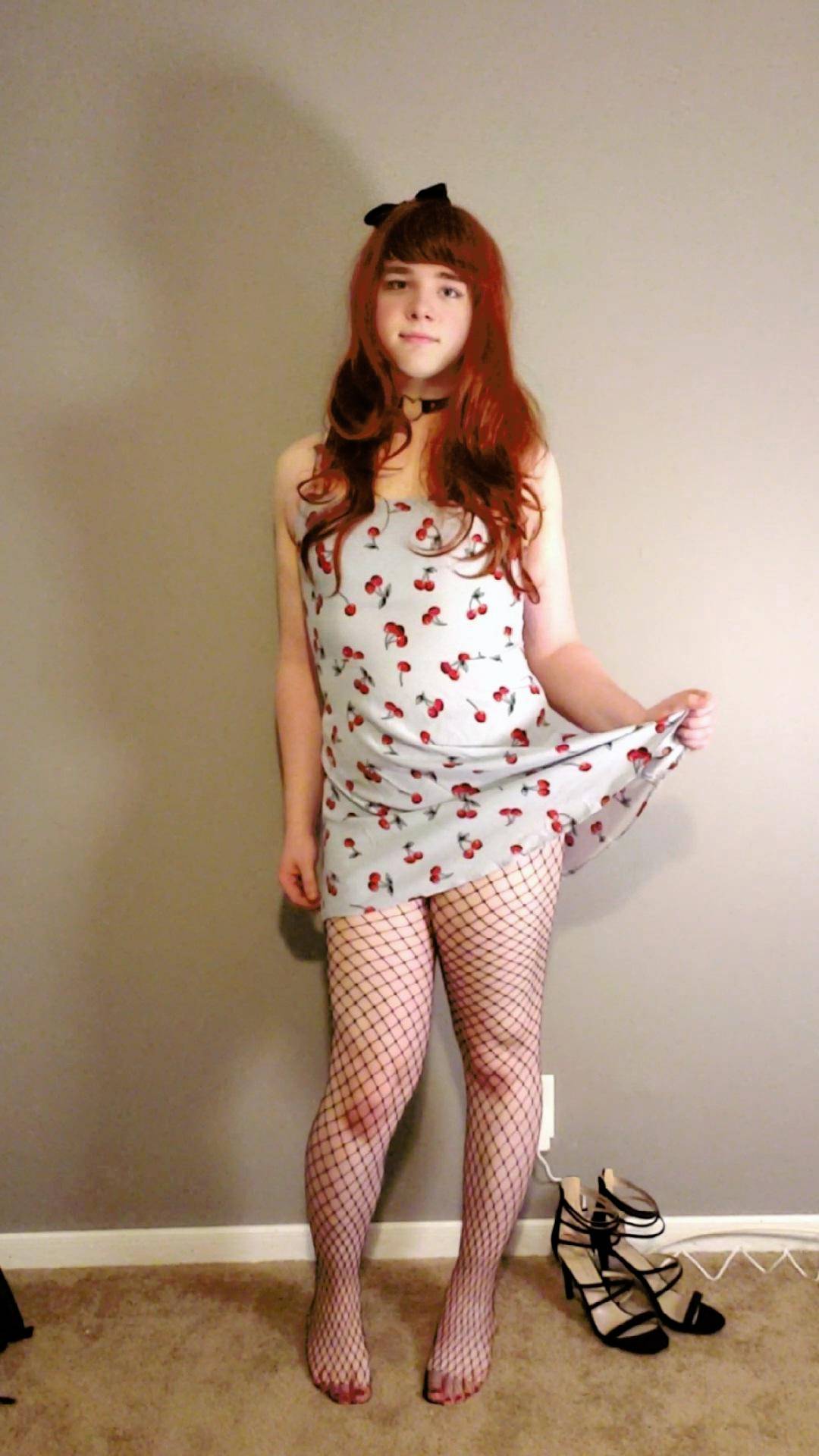 Dumb little doll 🎀 | Scrolller