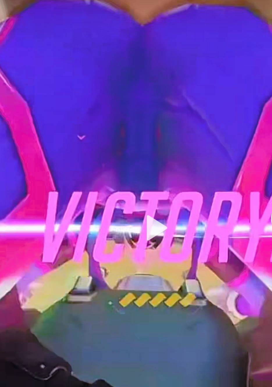 Dva entering her mech up close | Scrolller