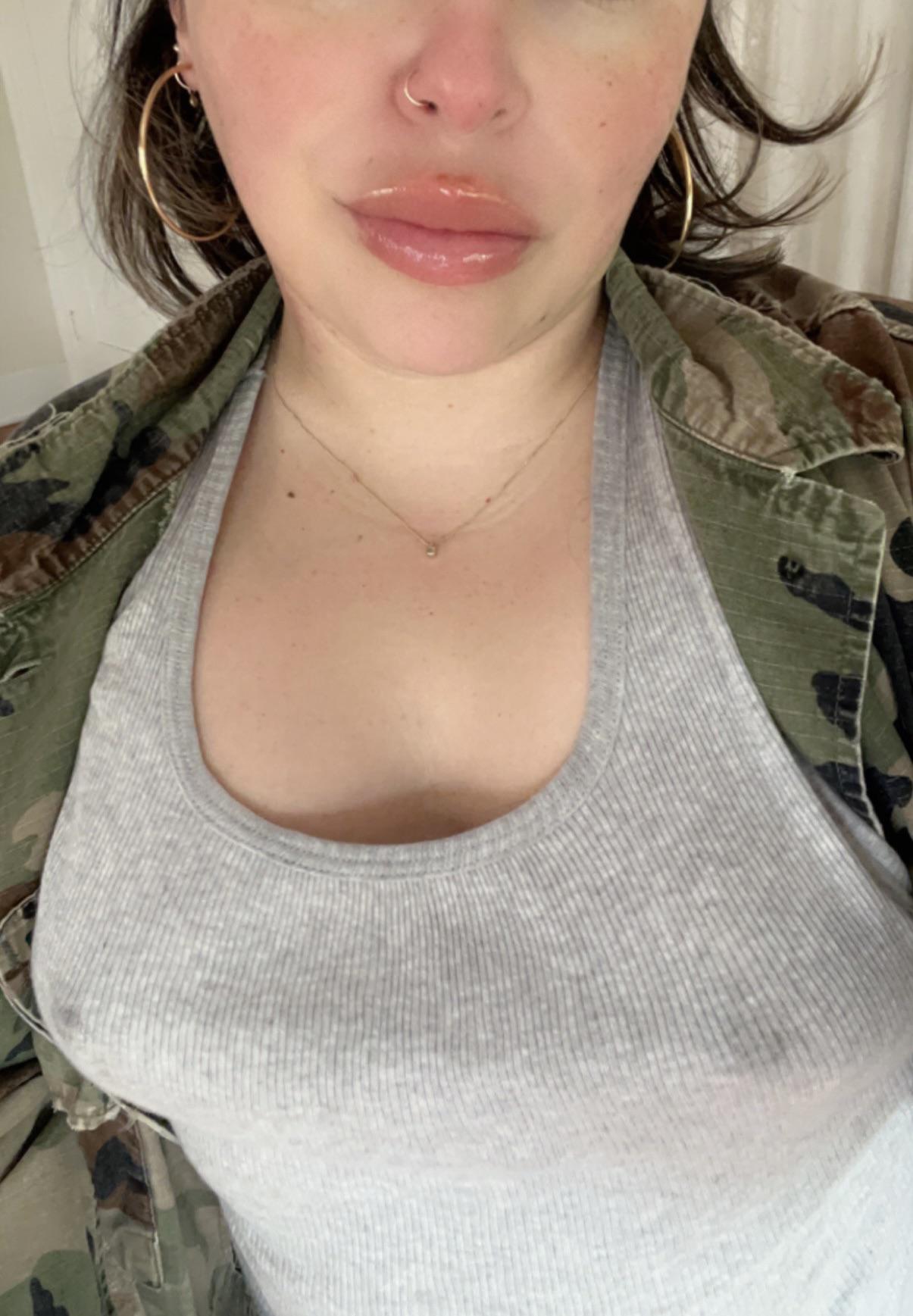 Earlier when I was running errands 👀 | Scrolller