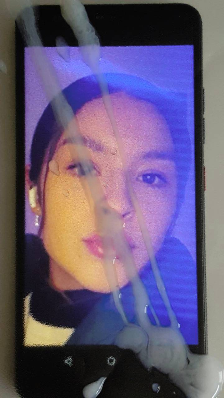 Ebru ins Gesicht gespritzt | Scrolller