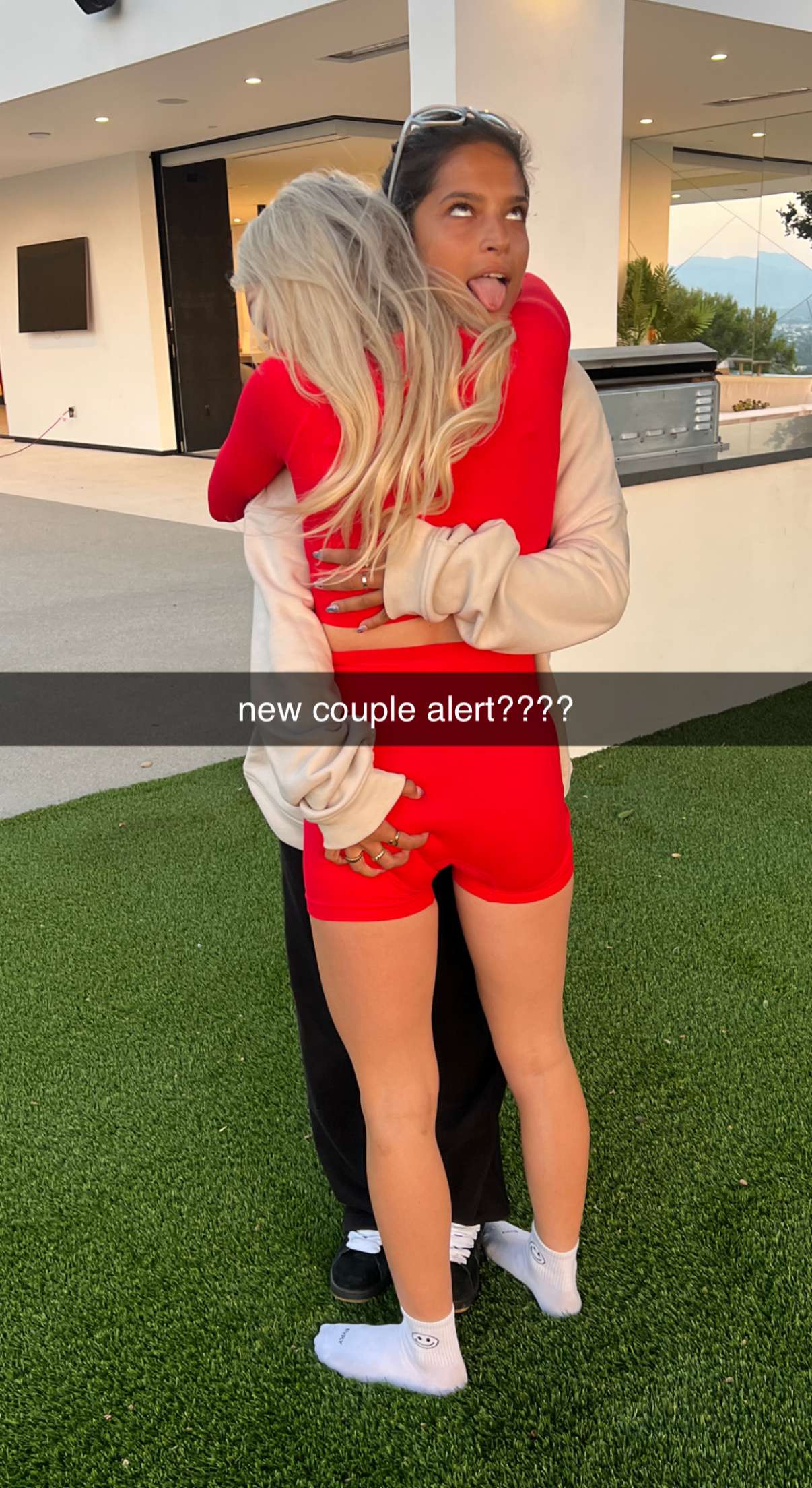 Ella grabs her behind | Scrolller