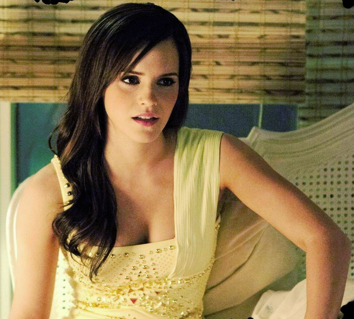 Emma Watson - The Bling Ring | Scrolller