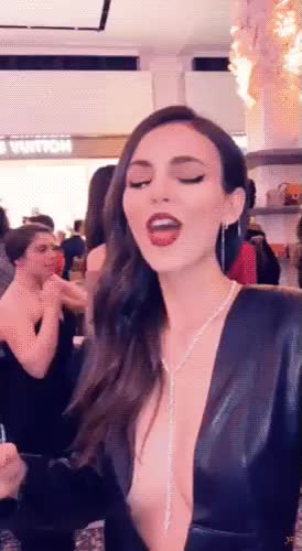 Enjoying herself | Scrolller