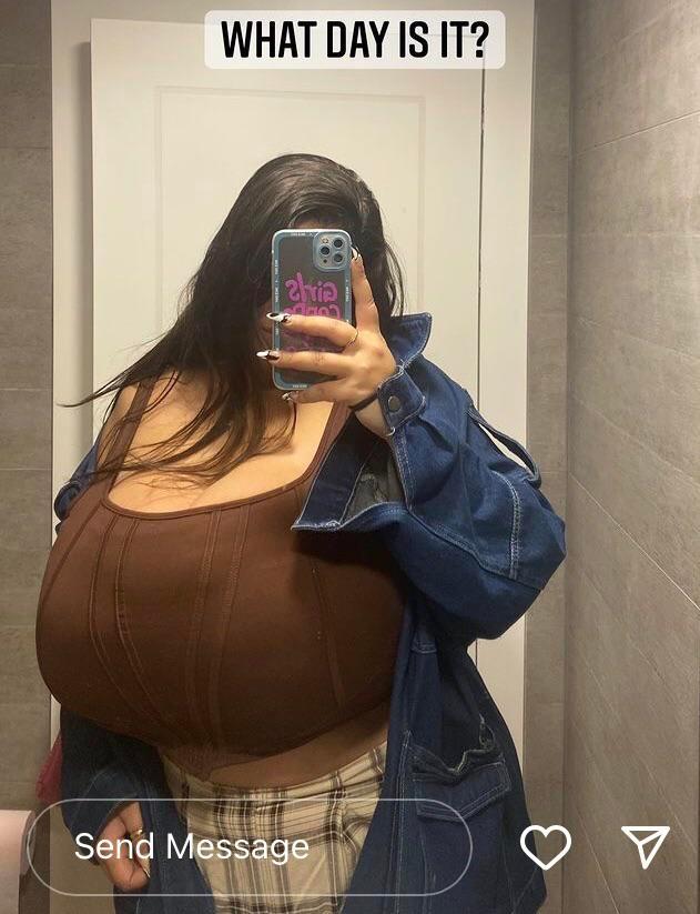 Enormous knockers | Scrolller