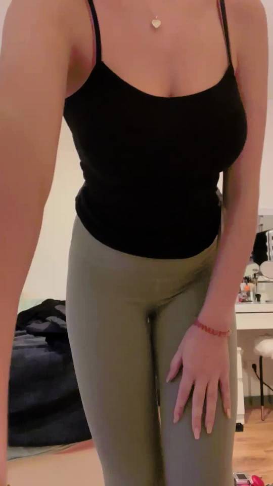 everyone told me not to show my boobs online.. Now ist too late 🤭 [drop ... everyone told me not to show my boobs online.. Now ist too late 🤭 [drop ...