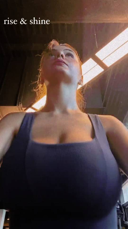 Exercising on a treadmill | Scrolller