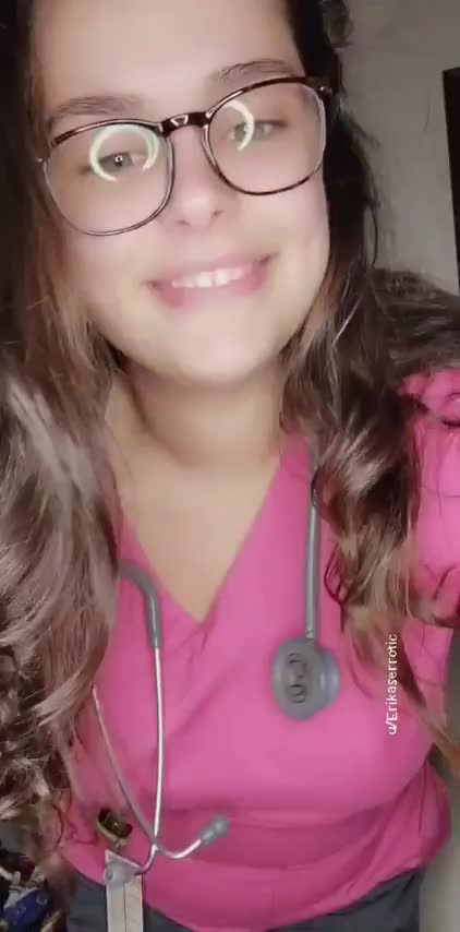 (f) Nurses who wear pink have that special touch 😉 | Scrolller