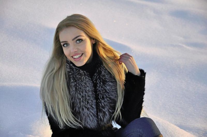 Fab Collar | Scrolller