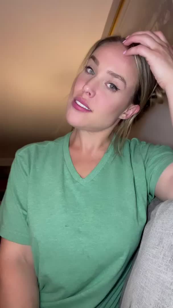 Family is sleeping…time to get freaky | Scrolller