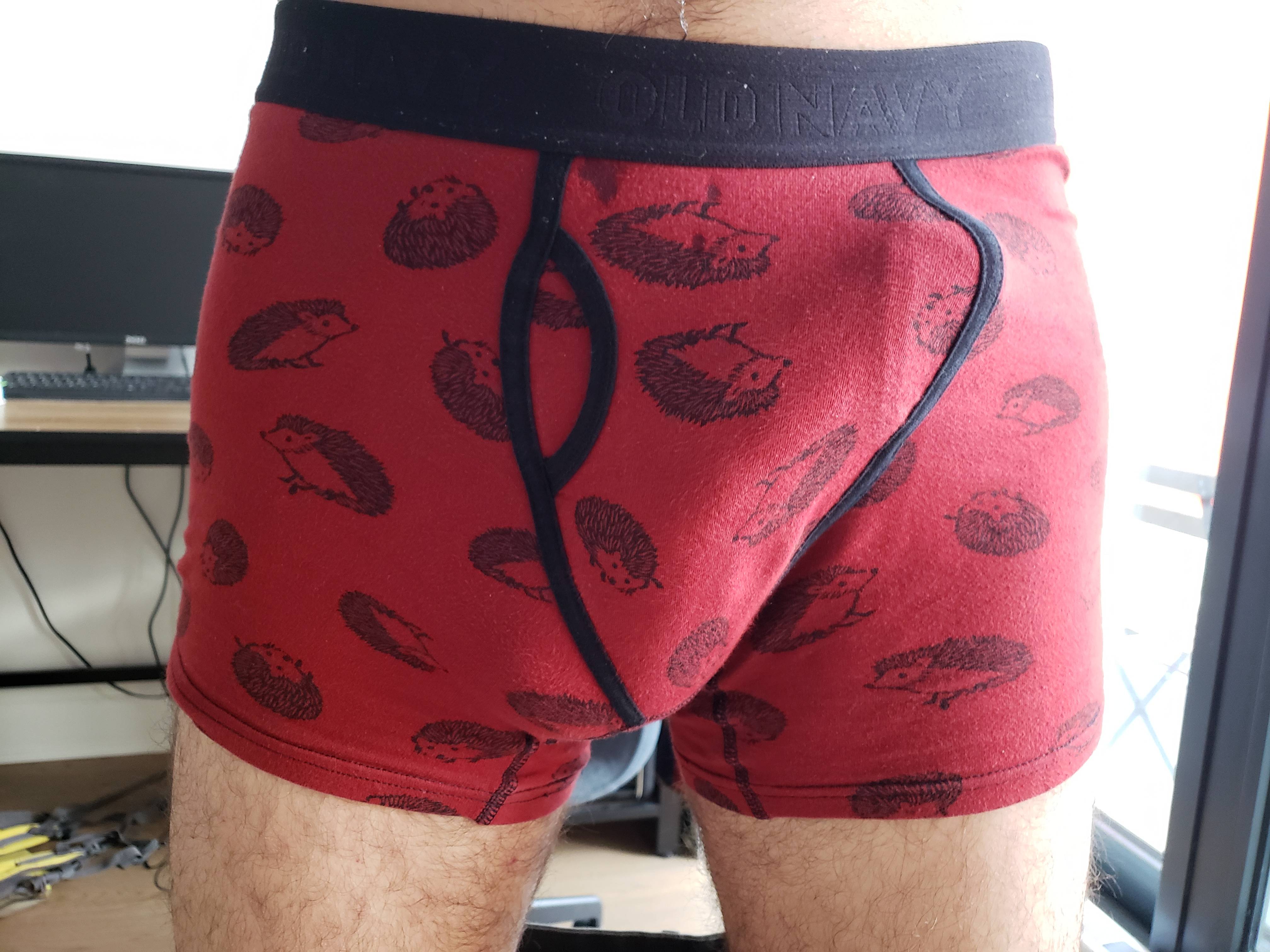 Feeling cramped in there | Scrolller