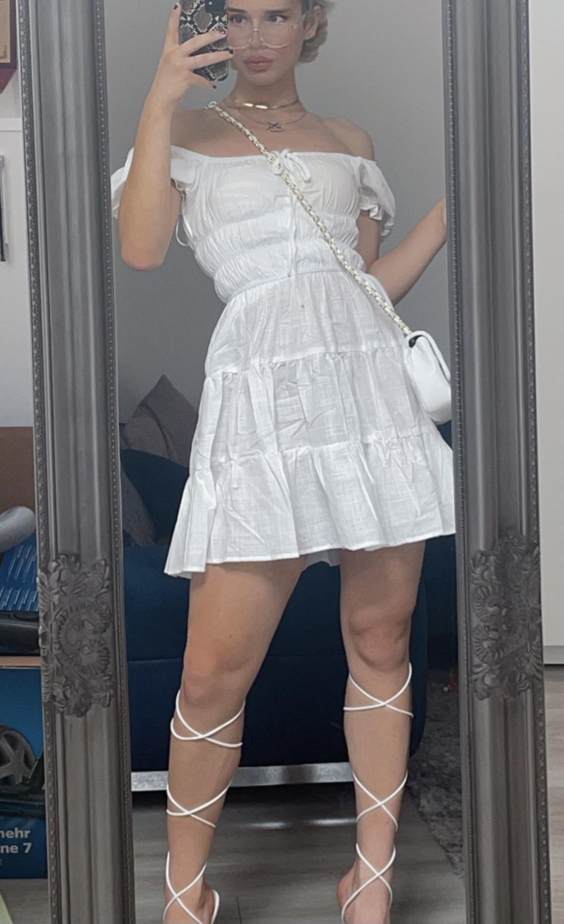 Feeling girly🥰 What u think? | Scrolller