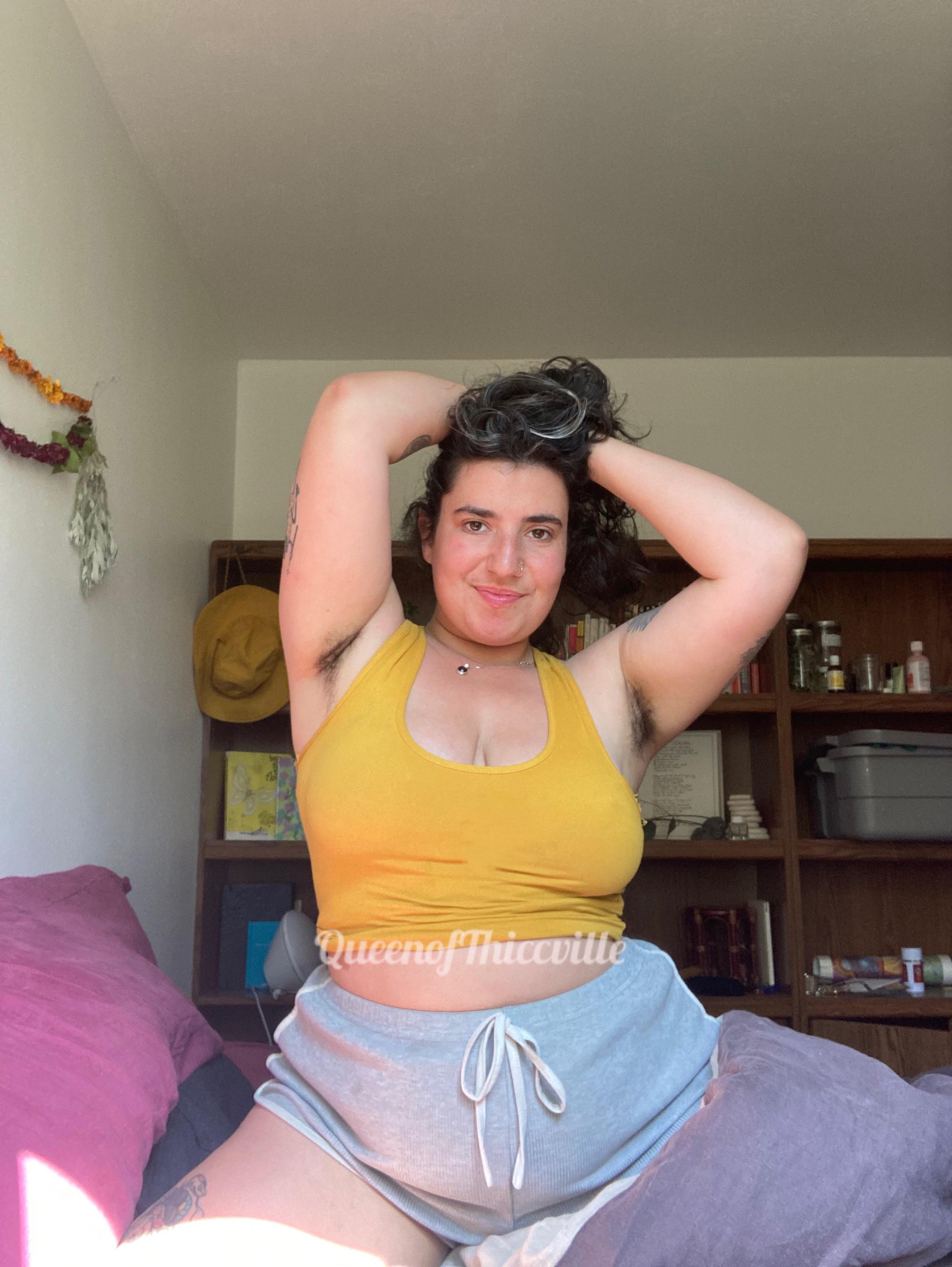 Feeling playful n hairy today! | Scrolller