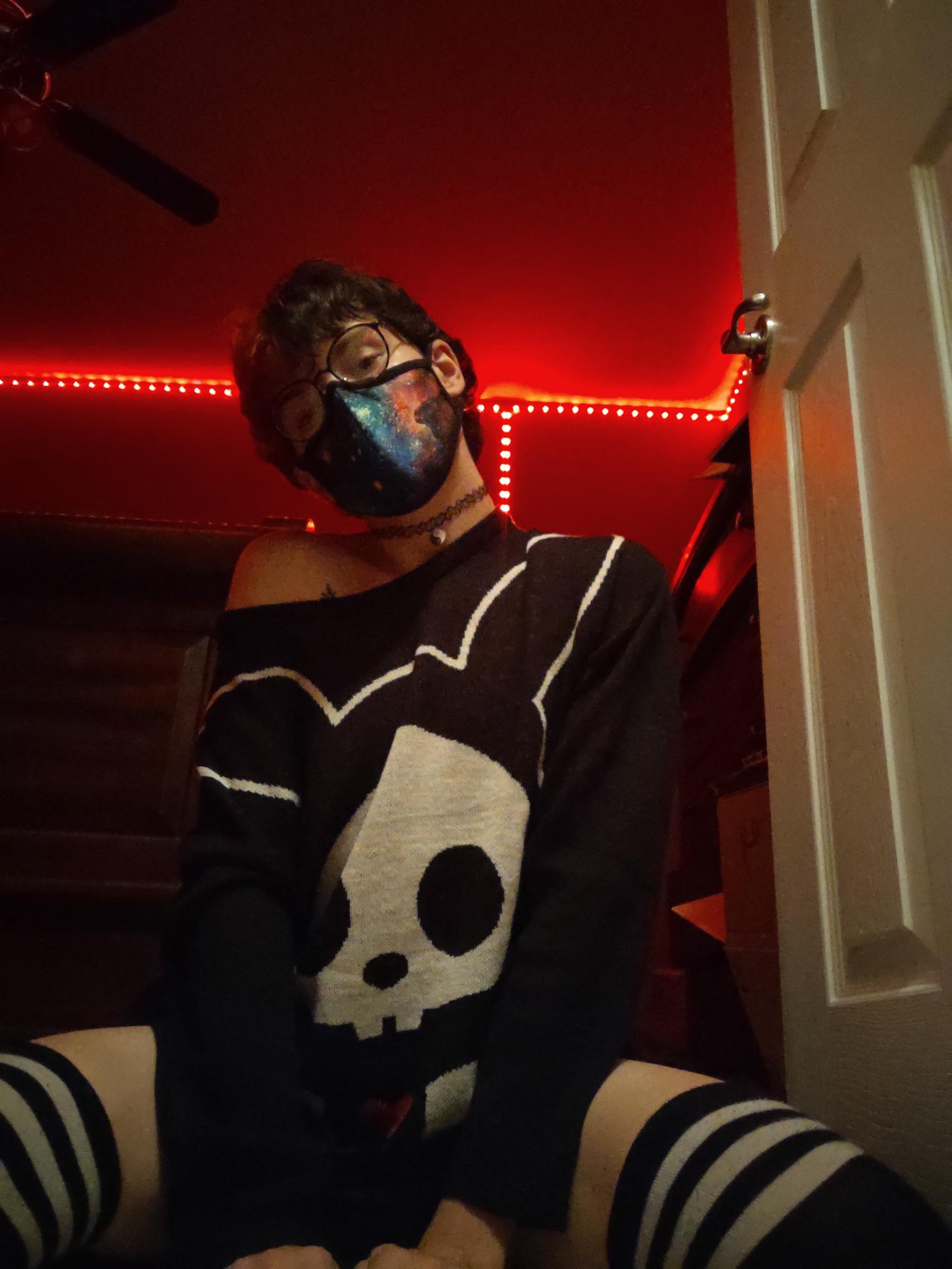 feeling really good (look in my pfp) | Scrolller