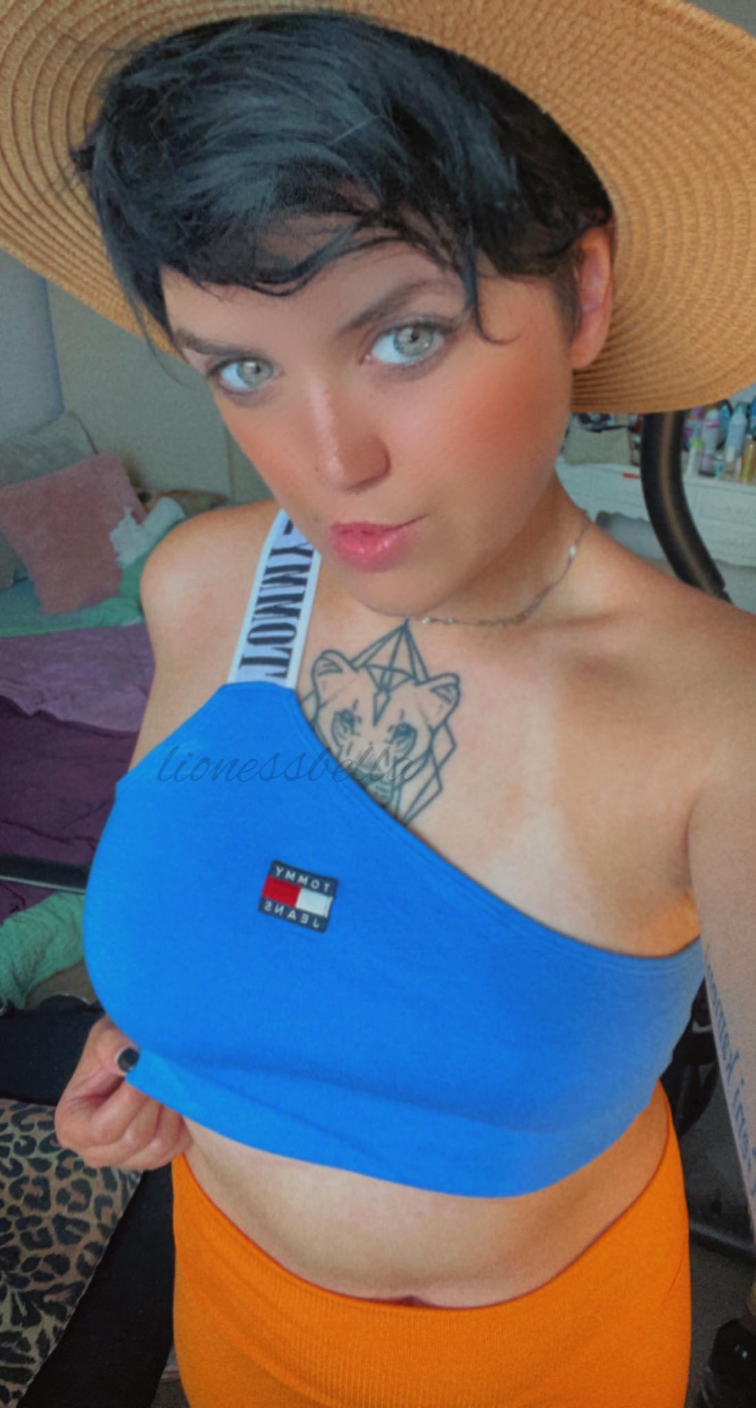 Feisty metalhead | Scrolller