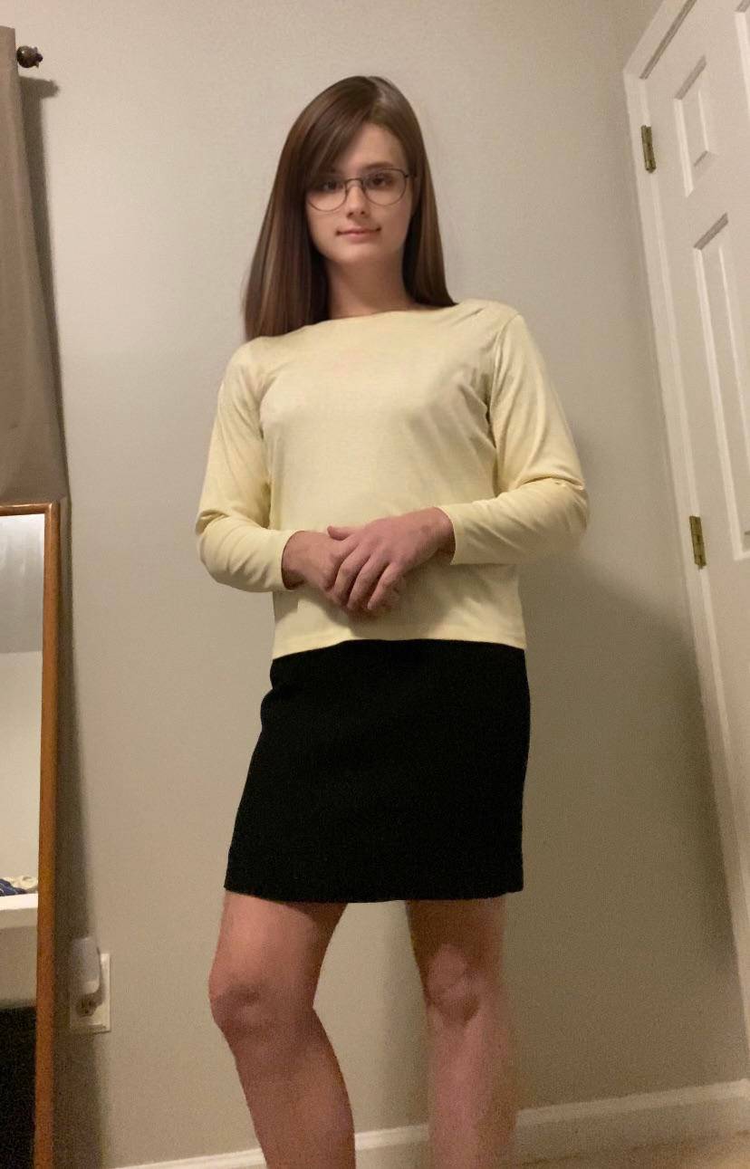 Femboy next door :) | Scrolller