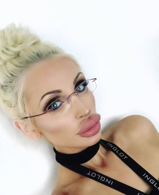 Filler Nerd | Scrolller