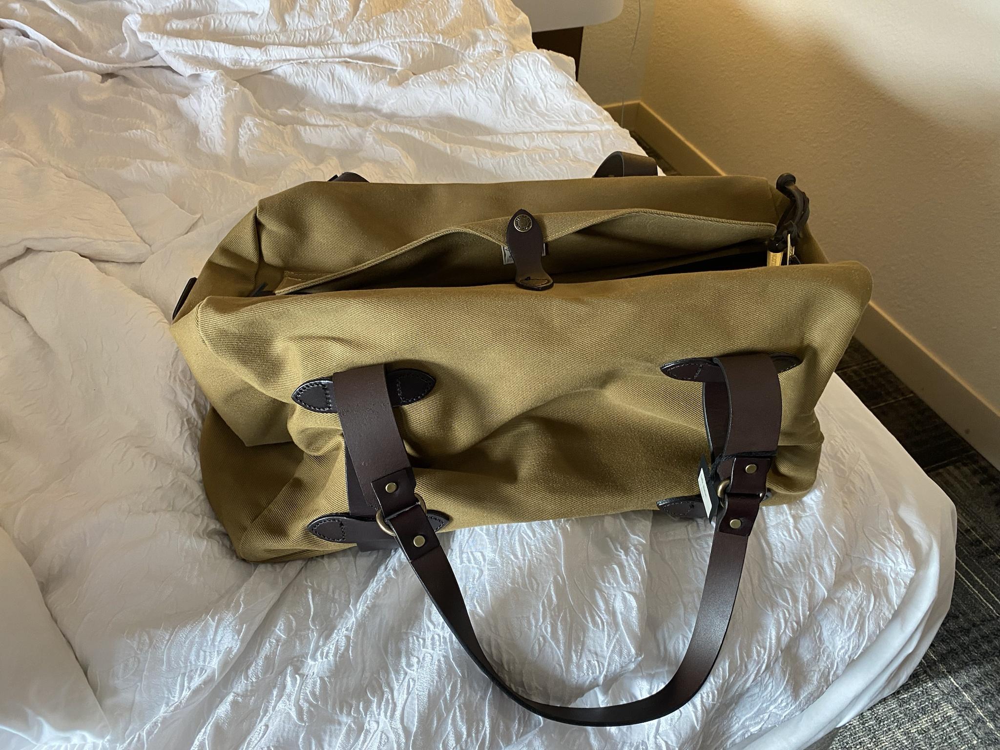 Filson Medium Travel Bag | Scrolller