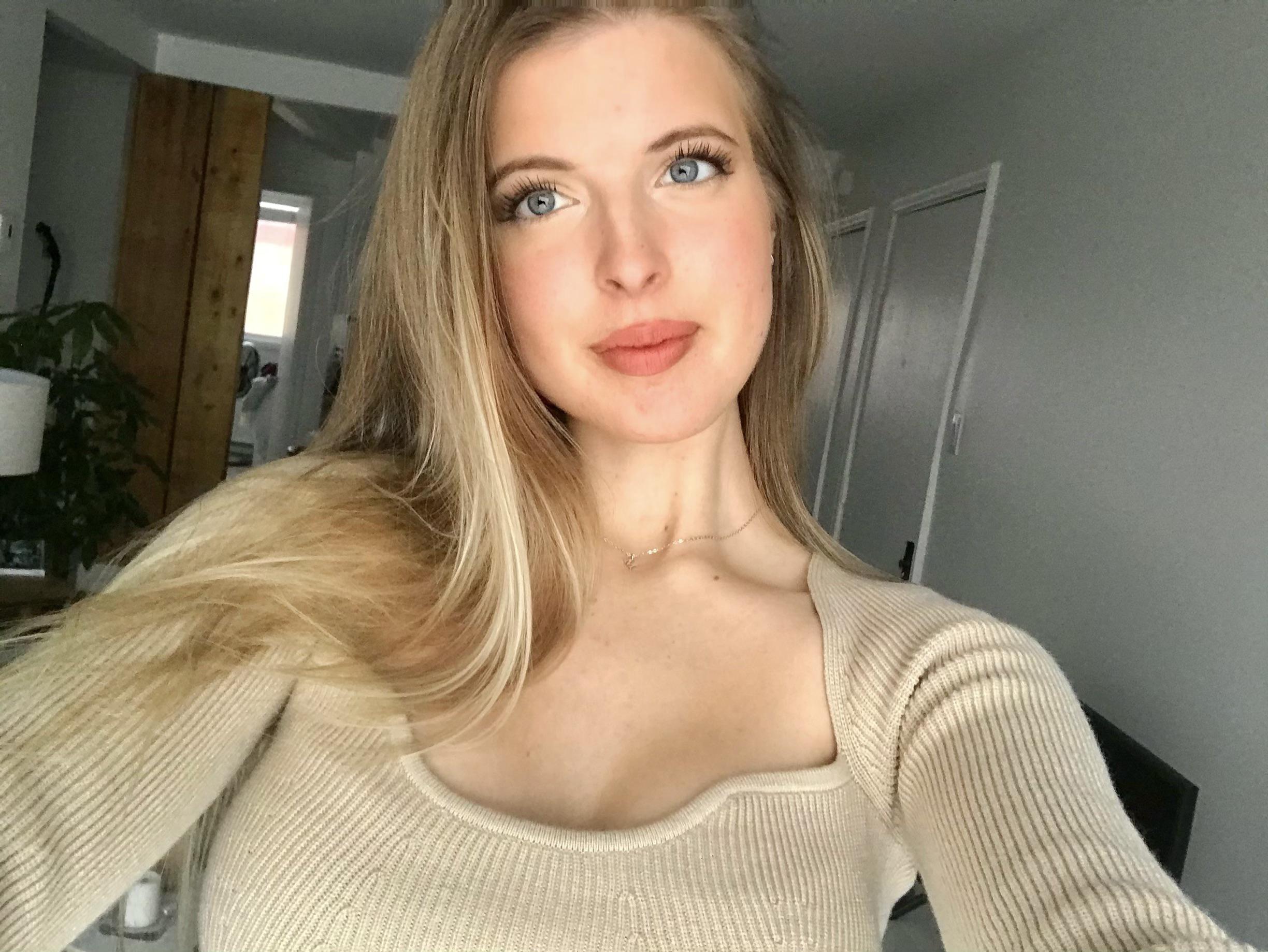 First ever selfie posted online [over 18] | Scrolller