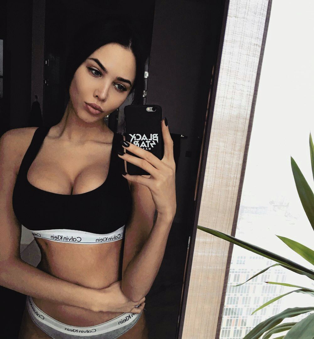 fitness girl | Scrolller