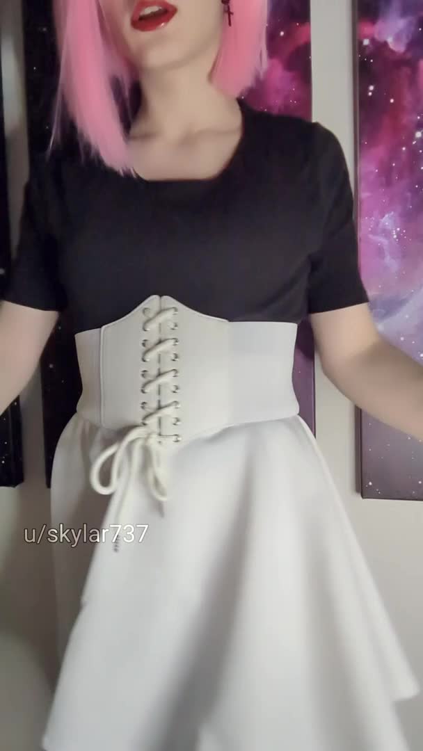 Flashing my cage at all you cuties 💜 | Scrolller