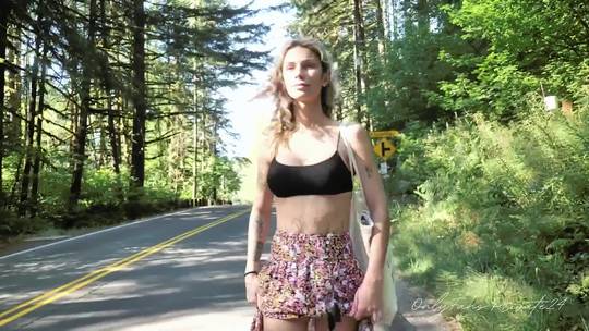 Flashing on the road | Scrolller