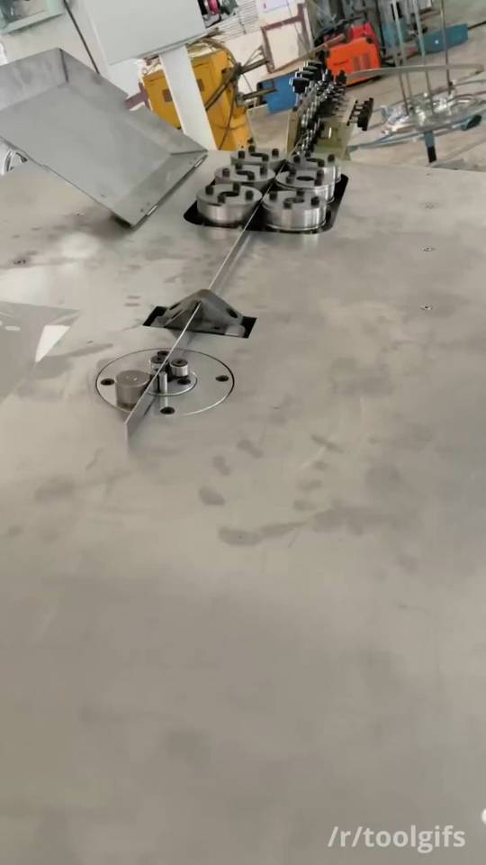 Flat strip bender | Scrolller