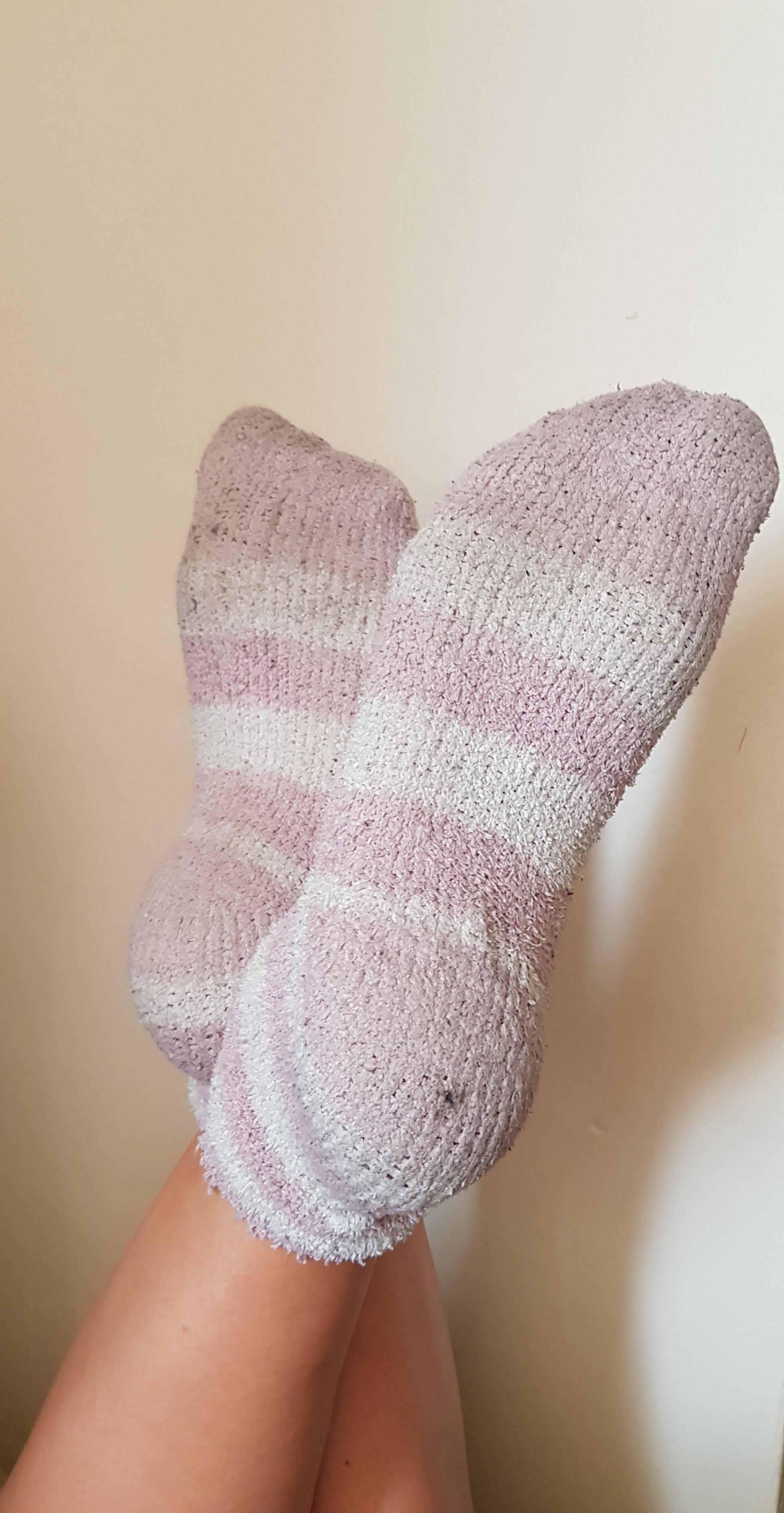 Fluffy socks | Scrolller