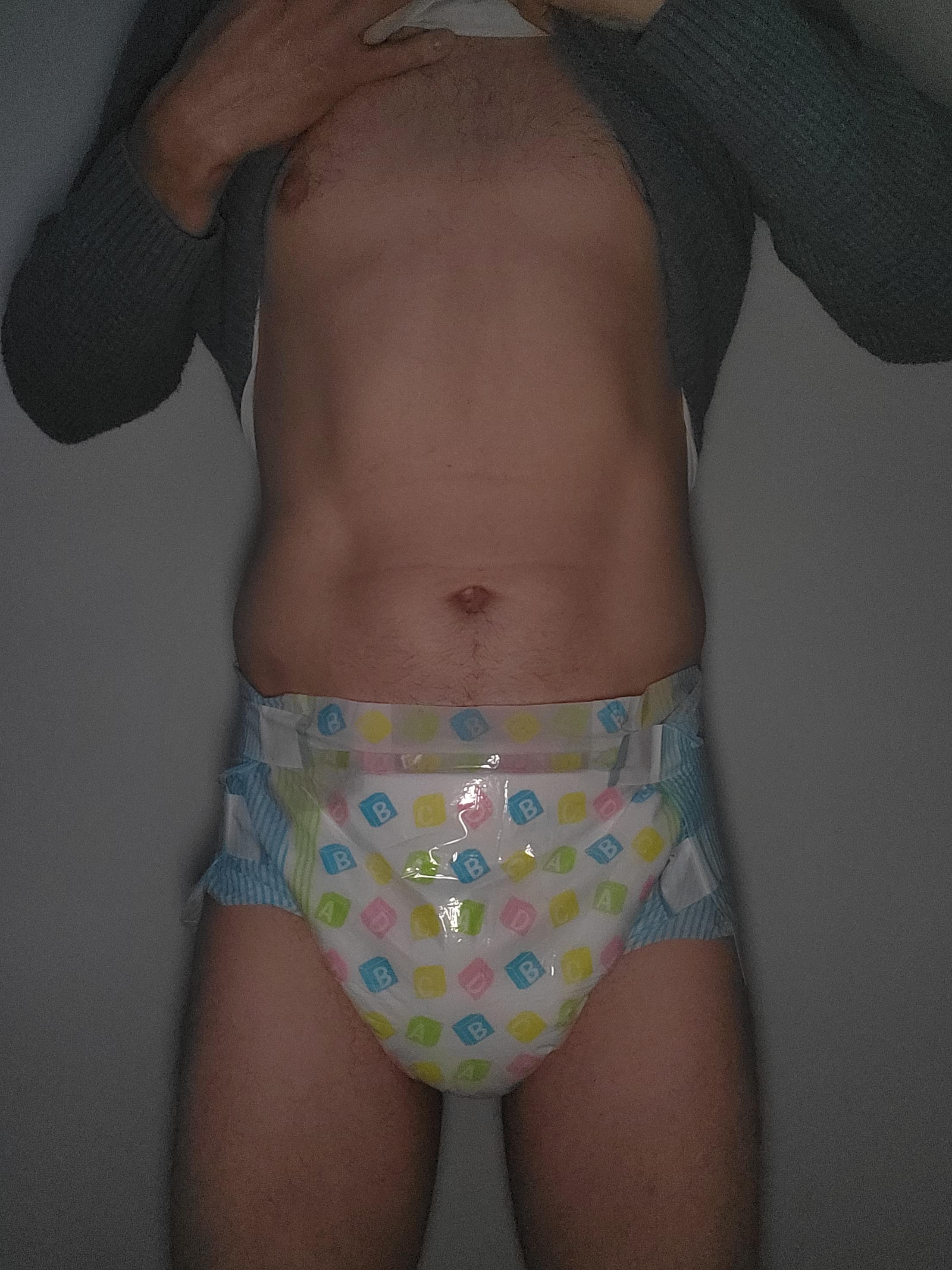 Freshly diapered at work | Scrolller