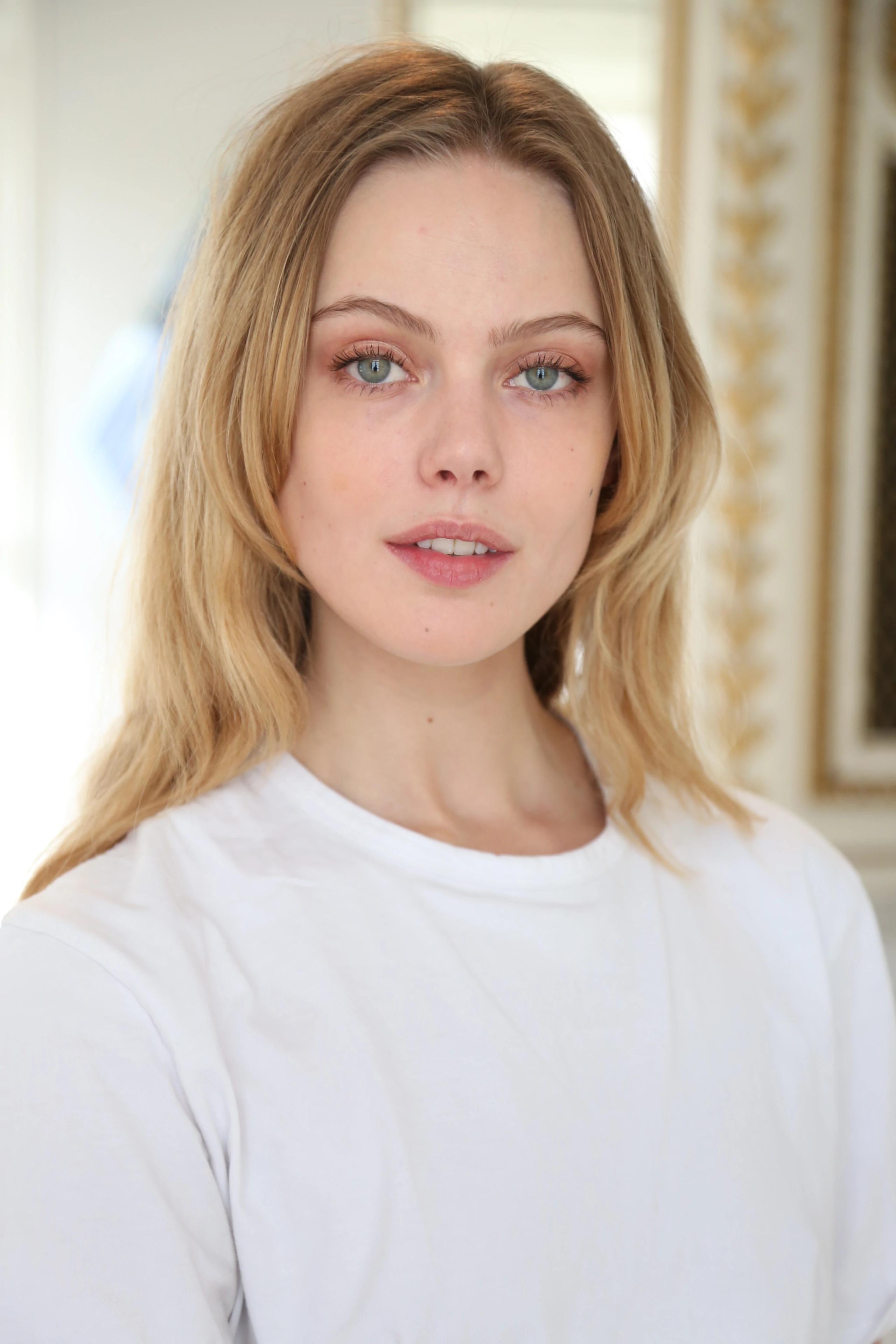 Frida Gustavsson [2560x3840] | Scrolller