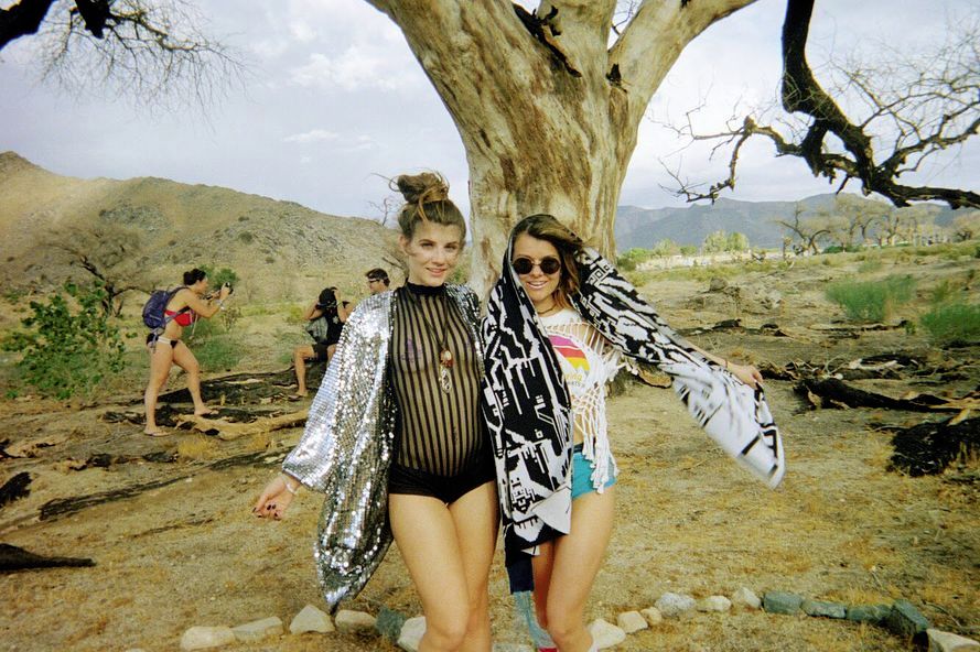 Friendly | Scrolller