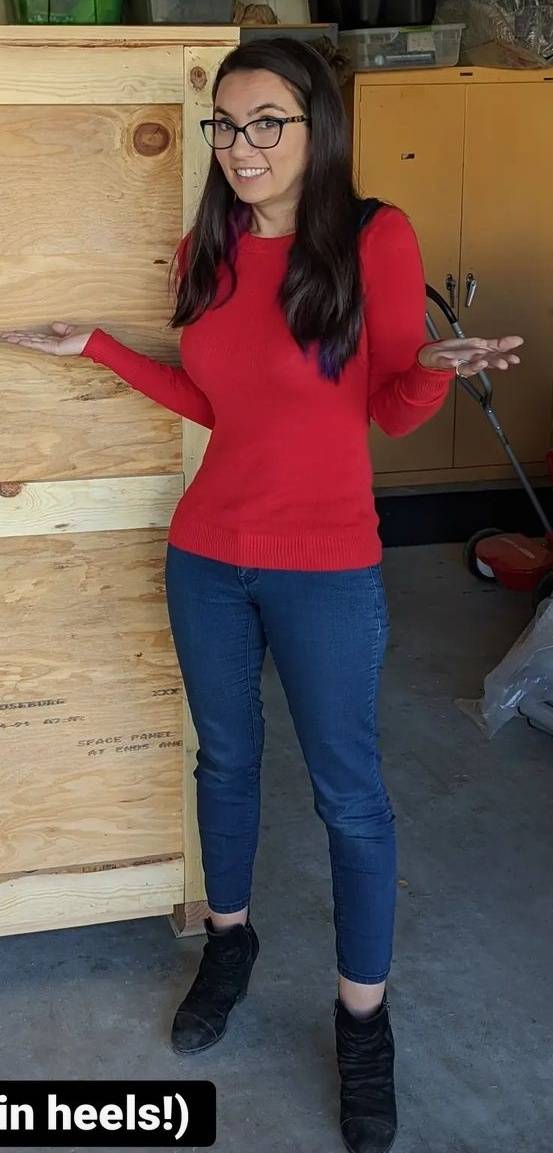 Front view | Scrolller