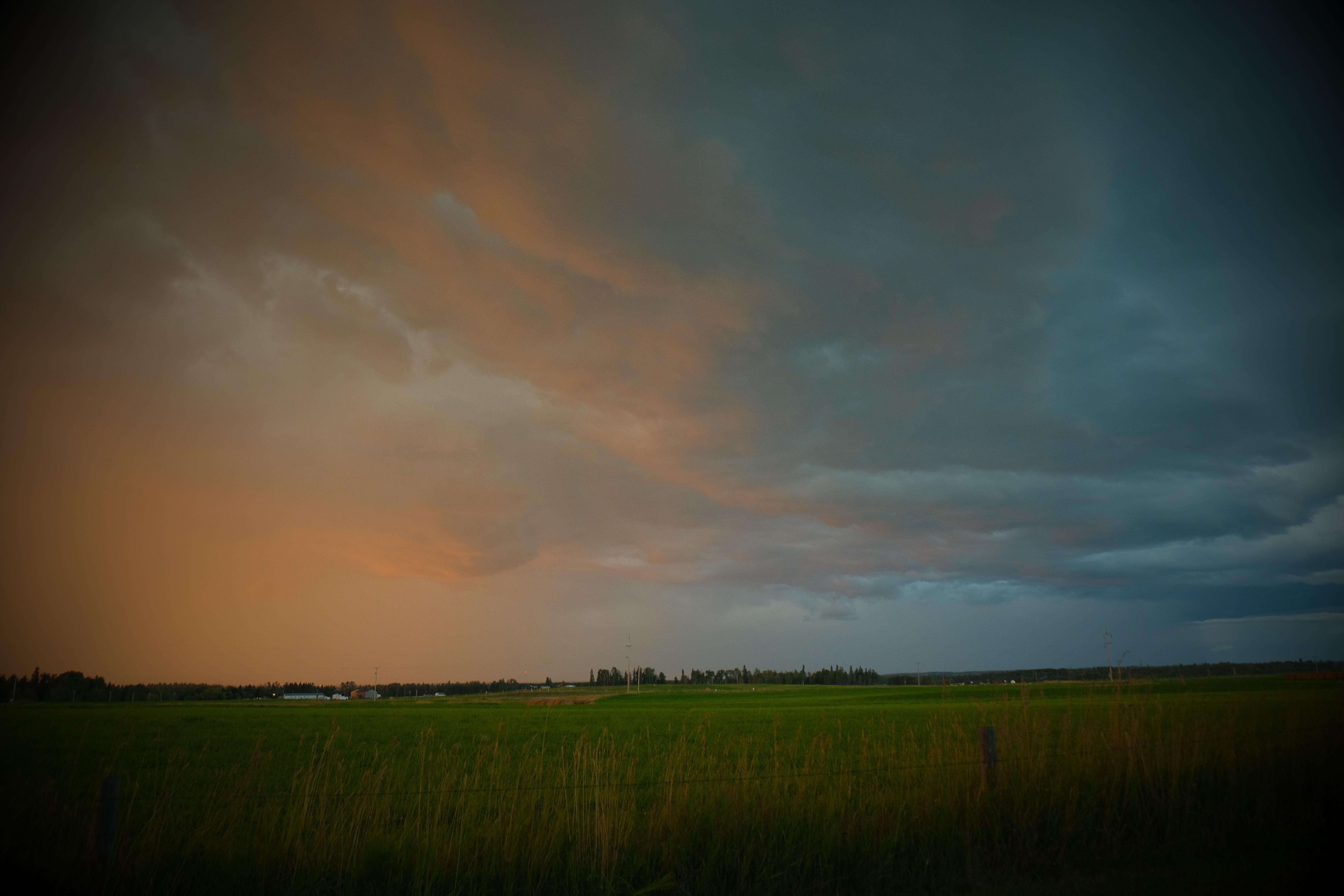 Fujifilm x-t3 Capturing a storm at sunset | Scrolller