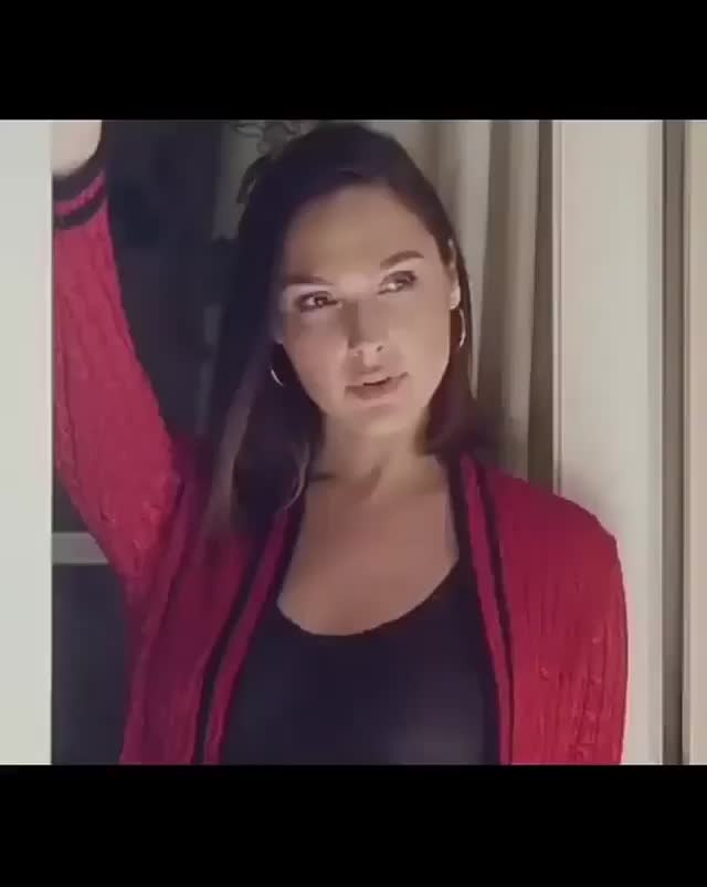 Gal Gadot | Scrolller