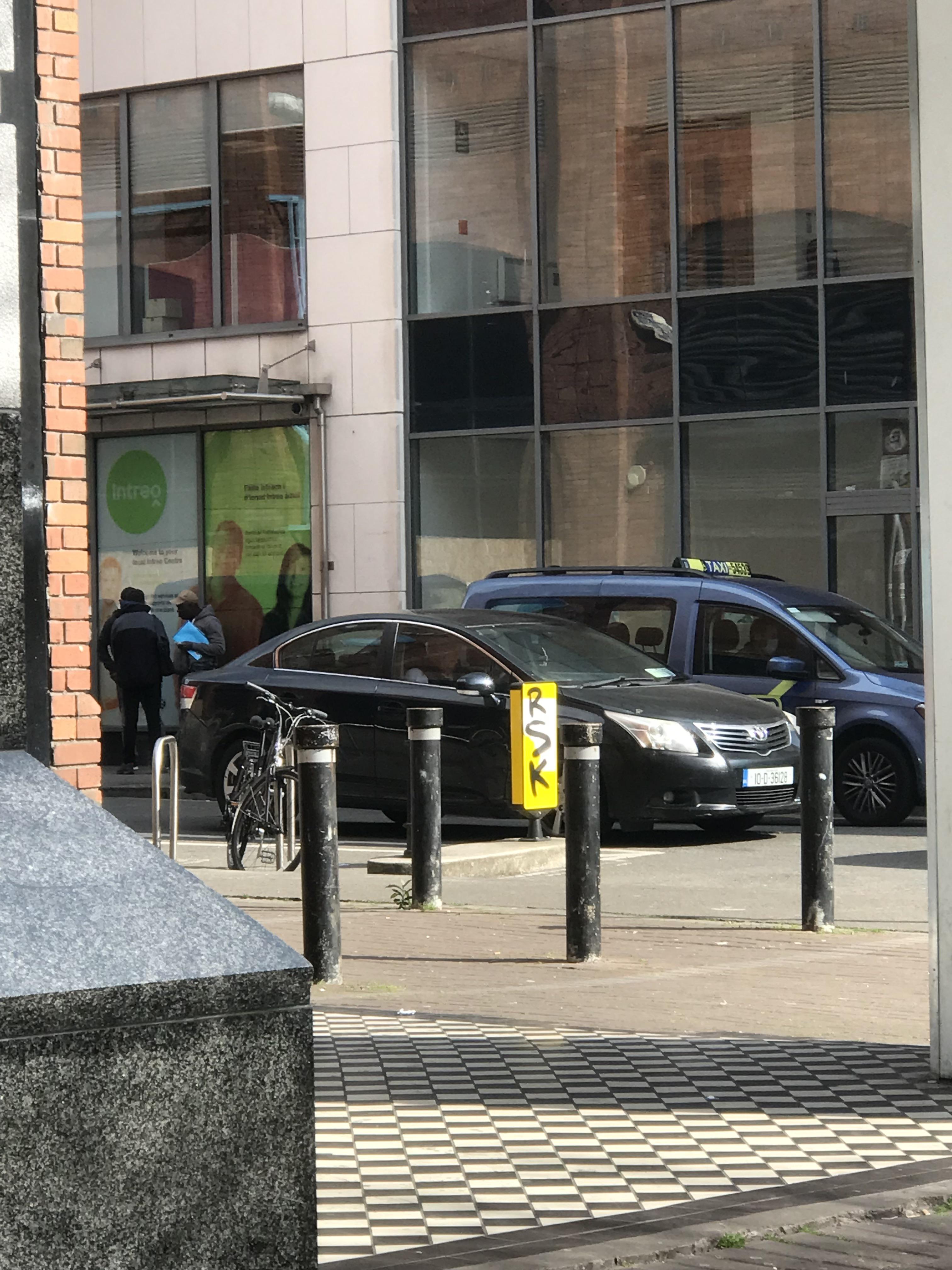 Gang signs spotted in Dublin | Scrolller