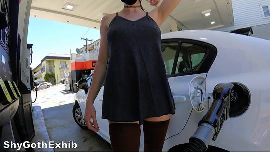 Are you all remembering to stretch after a long car ride? | Scrolller