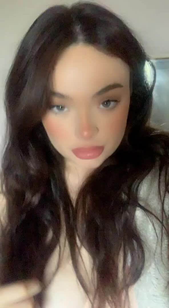 wanna have a lazy day together? | Scrolller